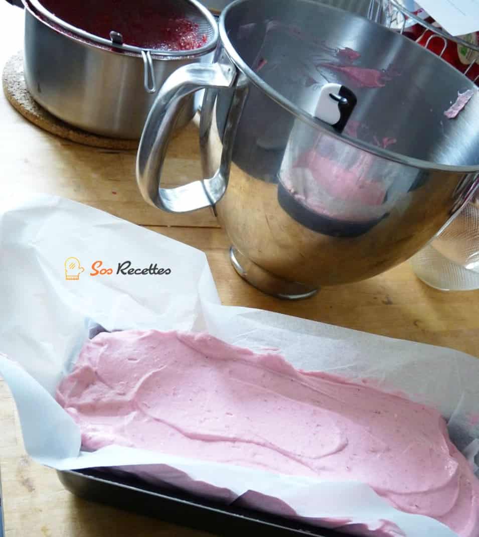 Parfait glacé aux framboises - Sos Recette