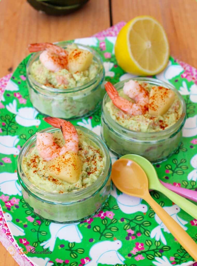Verrines d'avocat et crevettes à l’ananas - Sos Recette